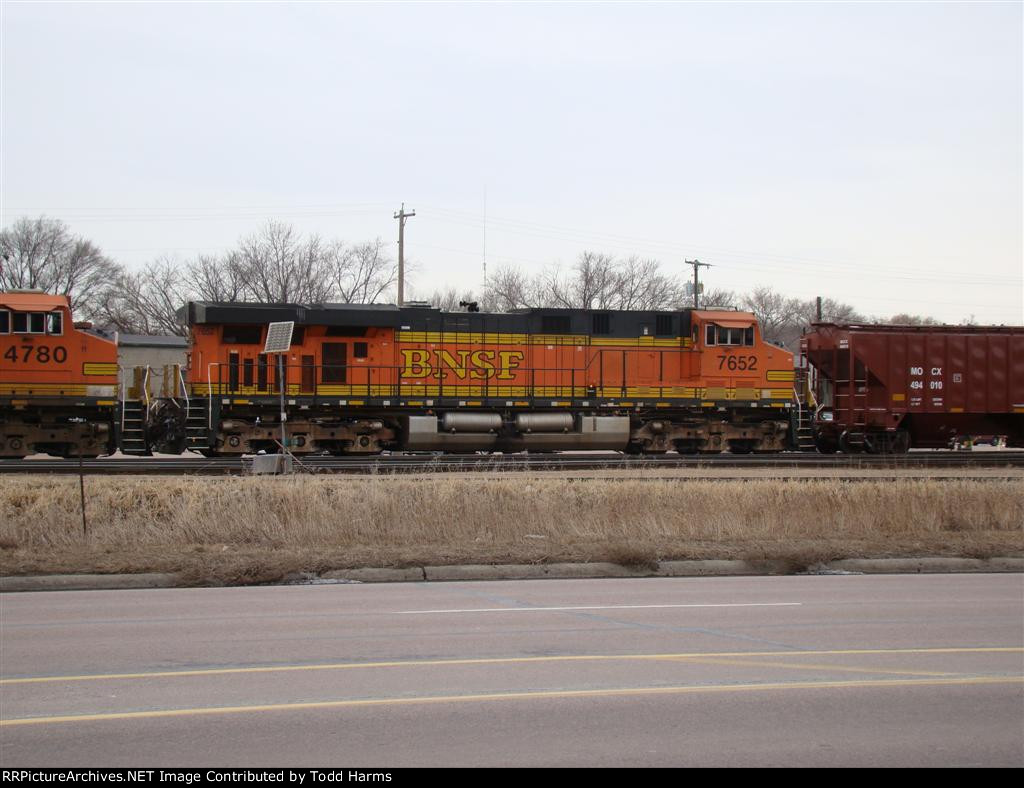 BNSF 7652